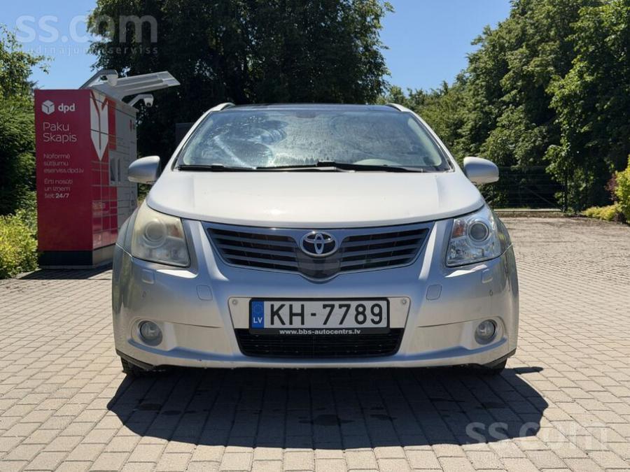 Серый Тойота Авенсис 2011 в Рига, объемом двигателя 2.20 л и пробегом 260 тыс. км за 4100 €, фото 3 на AUTOMOTO.COM.LV