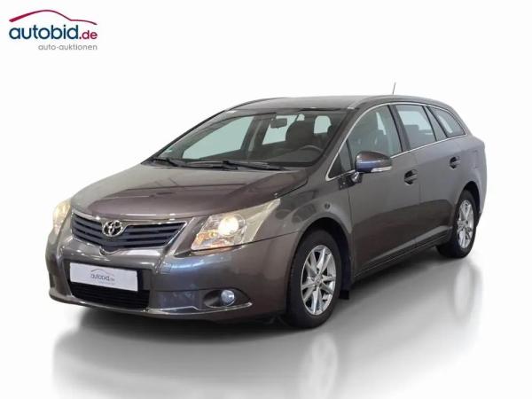 Серый Тойота Авенсис 2011 в Лимбажи, объемом двигателя 2.00 л и пробегом 218 тыс. км за 5450 €, фото 1 на AUTOMOTO.COM.LV