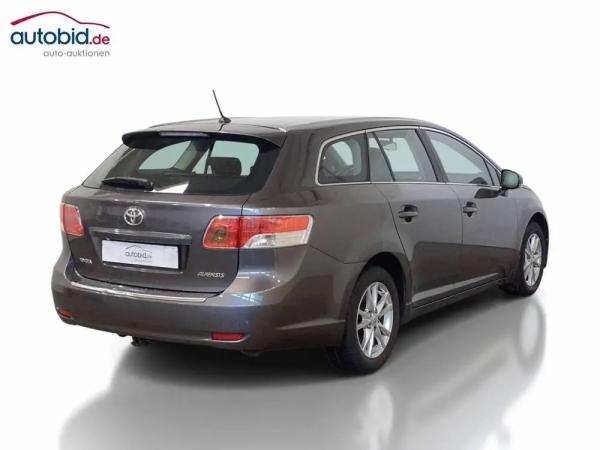 Серый Тойота Авенсис 2011 в Лимбажи, объемом двигателя 2.00 л и пробегом 218 тыс. км за 5450 €, фото 6 на AUTOMOTO.COM.LV