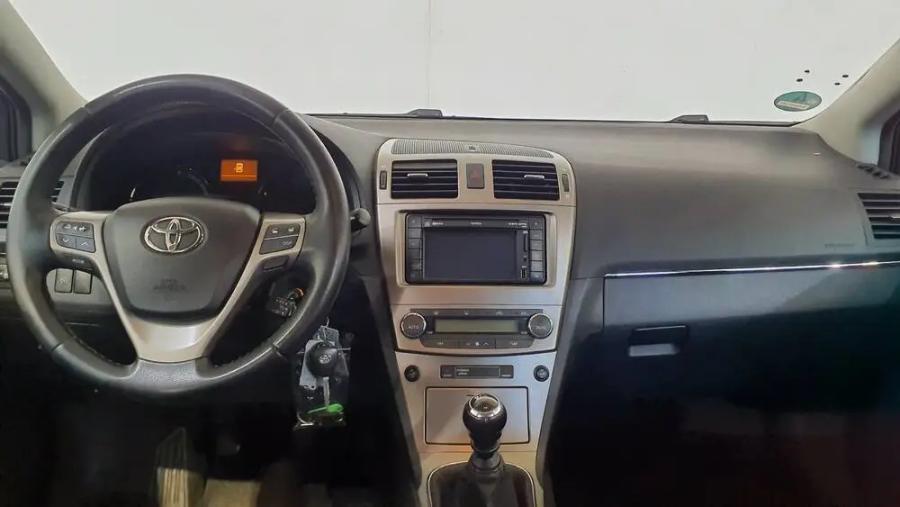 Серый Тойота Авенсис 2011 в Лимбажи, объемом двигателя 2.00 л и пробегом 218 тыс. км за 5450 €, фото 8 на AUTOMOTO.COM.LV