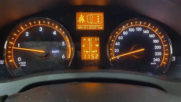 Серый Тойота Авенсис 2011 в Лимбажи, объемом двигателя 2.00 л и пробегом 218 тыс. км за 5450 €, фото 10 на AUTOMOTO.COM.LV