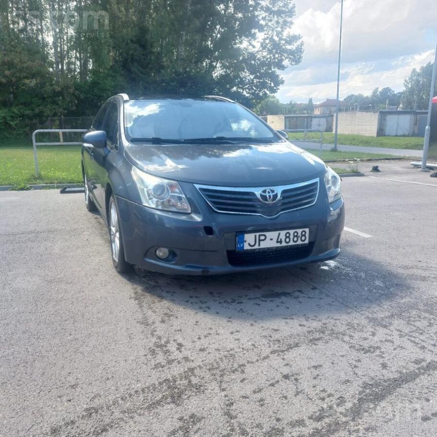 Pelēks Toyota Avensis 2011 Bauska, ar dzinēja tilpumu 2.20 L un nobraukumu 300 tūkst. km par 2700 €, foto 3 vietnē AUTOMOTO.COM.LV