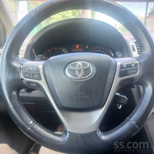 Pelēks Toyota Avensis 2011 Bauska, ar dzinēja tilpumu 2.20 L un nobraukumu 300 tūkst. km par 2700 €, foto 9 vietnē AUTOMOTO.COM.LV