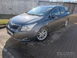 Grey Toyota Avensis 2011 in Saldus, with an engine capacity of 2.00 L and mileage of 335 thousand km for 3450 €, photo  on AUTOMOTO.COM.LV