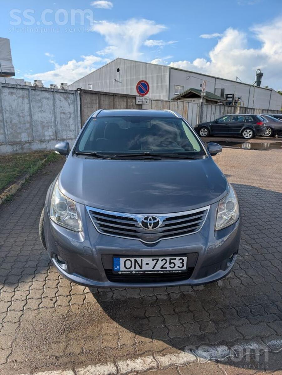 Pelēks Toyota Avensis 2011 Saldus, ar dzinēja tilpumu 2.00 L un nobraukumu 335 tūkst. km par 3050 €, foto 6 vietnē AUTOMOTO.COM.LV