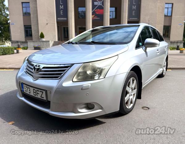Pelēks Toyota Avensis 2011 Tallina, ar dzinēja tilpumu 2.00 L un nobraukumu 400 tūkst. km par 3499 €, foto 2 vietnē AUTOMOTO.COM.LV