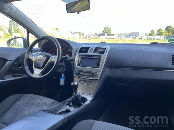 Grey Toyota Avensis 2011 in Rezekne, with an engine capacity of 2.00 L and mileage of 303 thousand km for 4590 €, photo 10 on AUTOMOTO.COM.LV