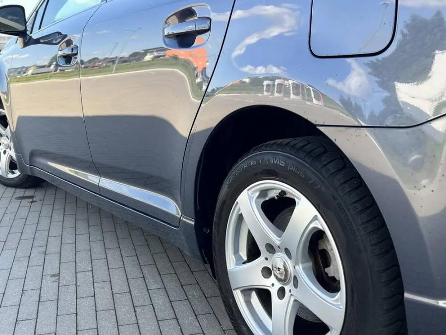Pelēks Toyota Avensis 2011 Rēzekne, ar dzinēja tilpumu 2.00 L un nobraukumu 303 tūkst. km par 4590 €, foto 8 vietnē AUTOMOTO.COM.LV