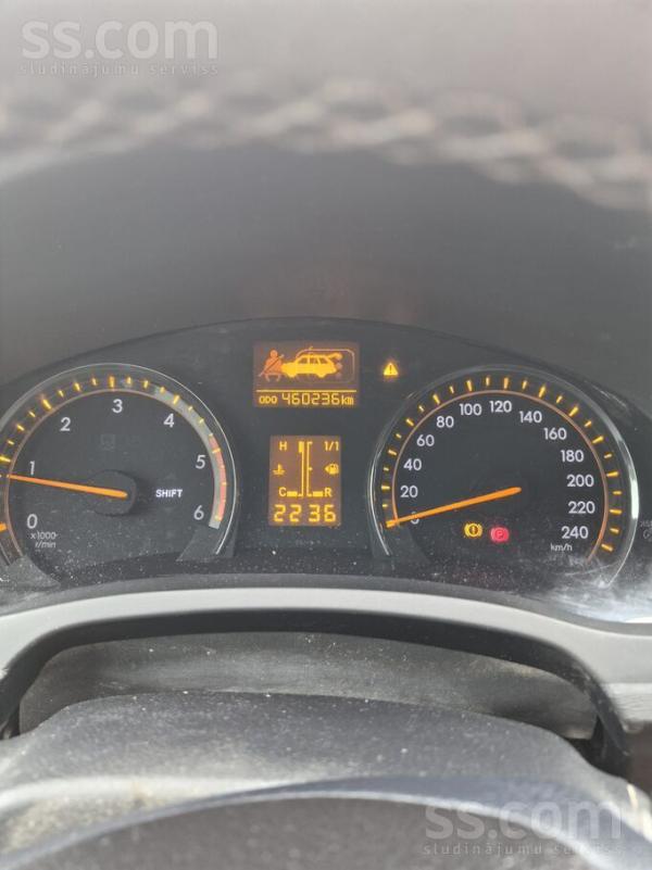 Pelēks Toyota Avensis 2011 Talsi, ar dzinēja tilpumu 2.20 L un nobraukumu 460 tūkst. km par 2190 €, foto 2 vietnē AUTOMOTO.COM.LV