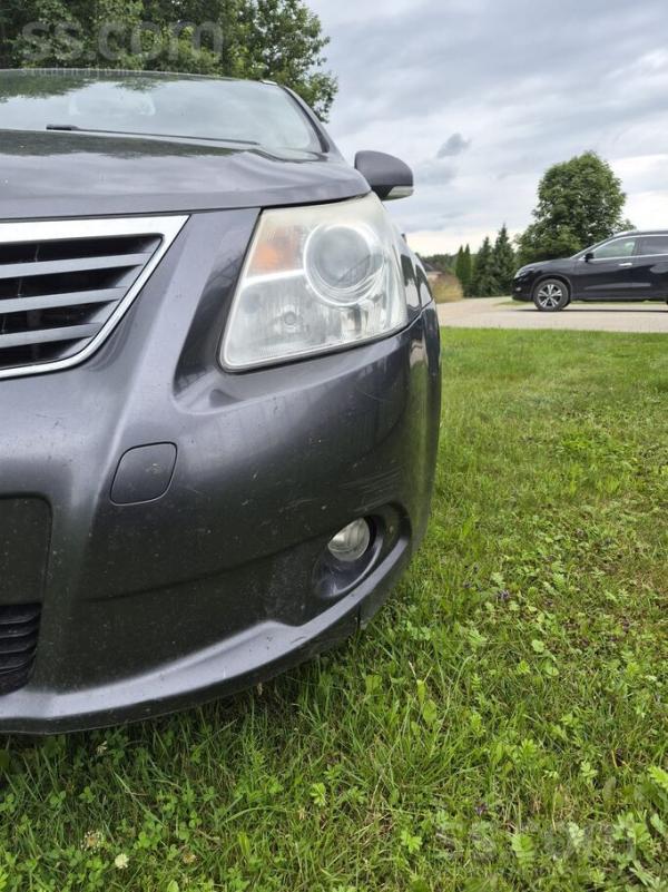 Pelēks Toyota Avensis 2011 Talsi, ar dzinēja tilpumu 2.20 L un nobraukumu 460 tūkst. km par 2190 €, foto 5 vietnē AUTOMOTO.COM.LV