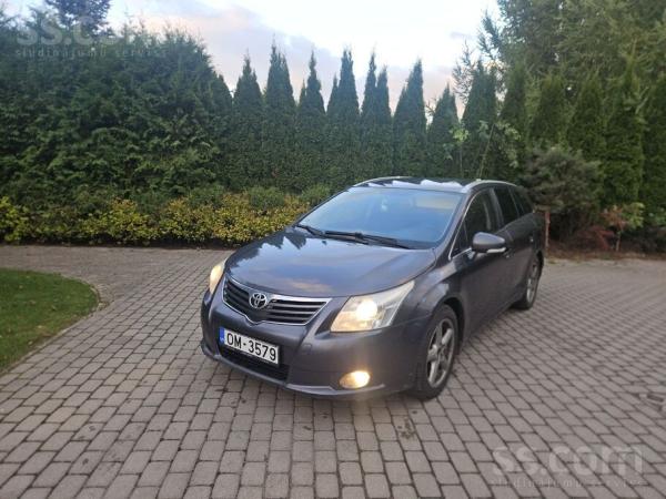 Grey Toyota Avensis 2011 in Riga, with an engine capacity of 2.20 L and mileage of 460 thousand km for 1780 €, photo 1 on AUTOMOTO.COM.LV