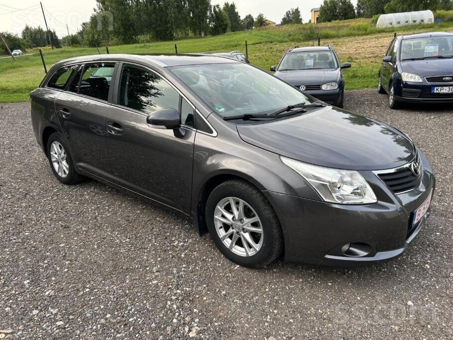 Серый Тойота Авенсис 2011 в Лимбажи, объемом двигателя 2.00 л и пробегом 218 тыс. км за 5450 €, фото 4 на AUTOMOTO.COM.LV