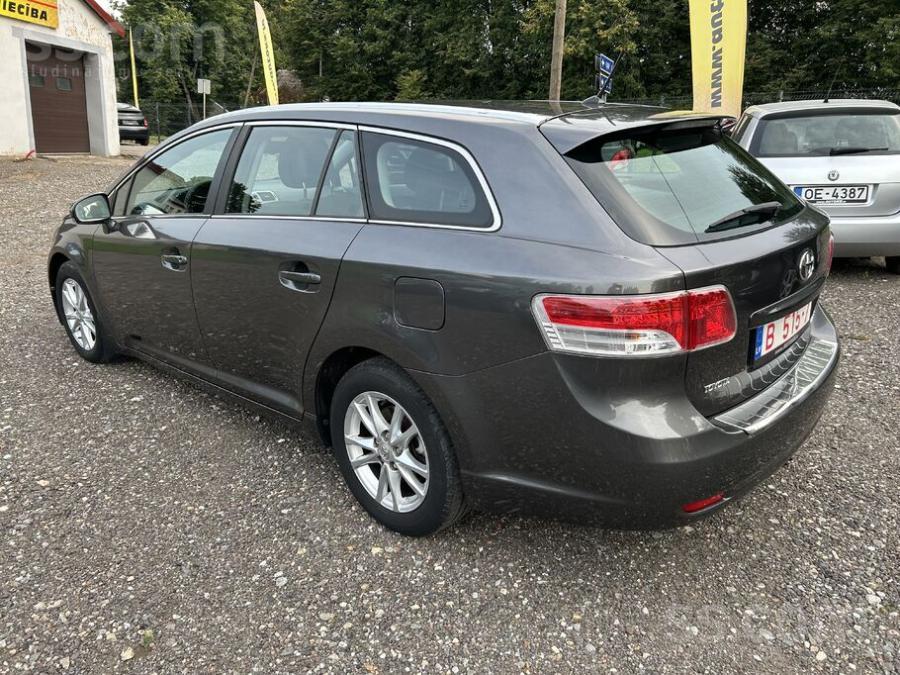 Серый Тойота Авенсис 2011 в Лимбажи, объемом двигателя 2.00 л и пробегом 218 тыс. км за 5450 €, фото 7 на AUTOMOTO.COM.LV
