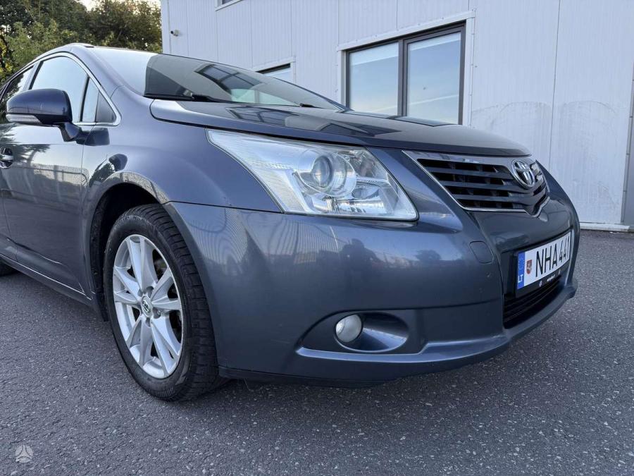 Серый Тойота Авенсис 2011 в Вильнюс, объемом двигателя 1.79 л и пробегом 337 тыс. км за 4175 €, фото 8 на AUTOMOTO.COM.LV
