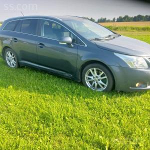 Серый Тойота Авенсис 2011 в Бауска, объемом двигателя 2.20 л и пробегом 300 тыс. км за 2600 €, фото 4 на AUTOMOTO.COM.LV