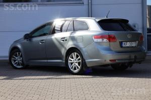 Pelēks Toyota Avensis 2011 Rīga, ar dzinēja tilpumu 2.20 L un nobraukumu 442 tūkst. km par 1995 €, foto 4 vietnē AUTOMOTO.COM.LV