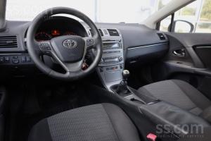 Pelēks Toyota Avensis 2011 Rīga, ar dzinēja tilpumu 2.20 L un nobraukumu 442 tūkst. km par 1995 €, foto 7 vietnē AUTOMOTO.COM.LV