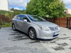Pelēks Toyota Avensis 2011 Tallina, ar dzinēja tilpumu 1.80 L un nobraukumu 197 tūkst. km par 5500 €, foto  vietnē AUTOMOTO.COM.LV