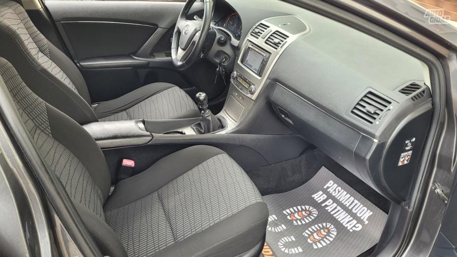 Grey Toyota Avensis 2011 in Kretinga, with an engine capacity of 2.20 L and mileage of 253 thousand km for 5650 €, photo 15 on AUTOMOTO.COM.LV