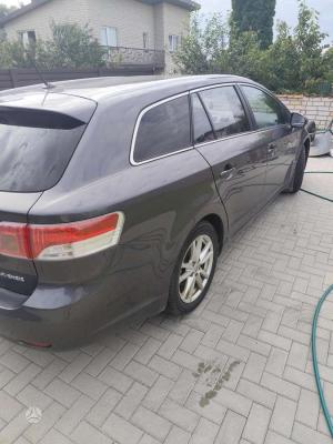 Серый Тойота Авенсис 2011 в Вильнюс, объемом двигателя 1.99 л и пробегом 305 тыс. км за 4300 €, фото 7 на AUTOMOTO.COM.LV