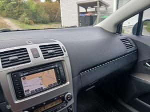 Grey Toyota Avensis 2011 in Siauliai, with an engine capacity of 2.00 L and mileage of 276 thousand km for 2500 €, photo  on AUTOMOTO.COM.LV