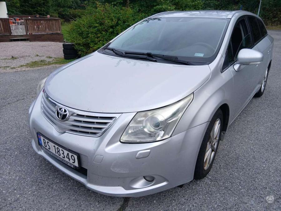 Pelēks Toyota Avensis 2011 Šauļi, ar dzinēja tilpumu 2.00 L un nobraukumu 276 tūkst. km par 2500 €, foto 10 vietnē AUTOMOTO.COM.LV