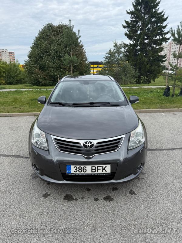Серый Тойота Авенсис 2011 в Таллин, объемом двигателя 1.80 л и пробегом 250 тыс. км за 4950 €, фото 1 на AUTOMOTO.COM.LV