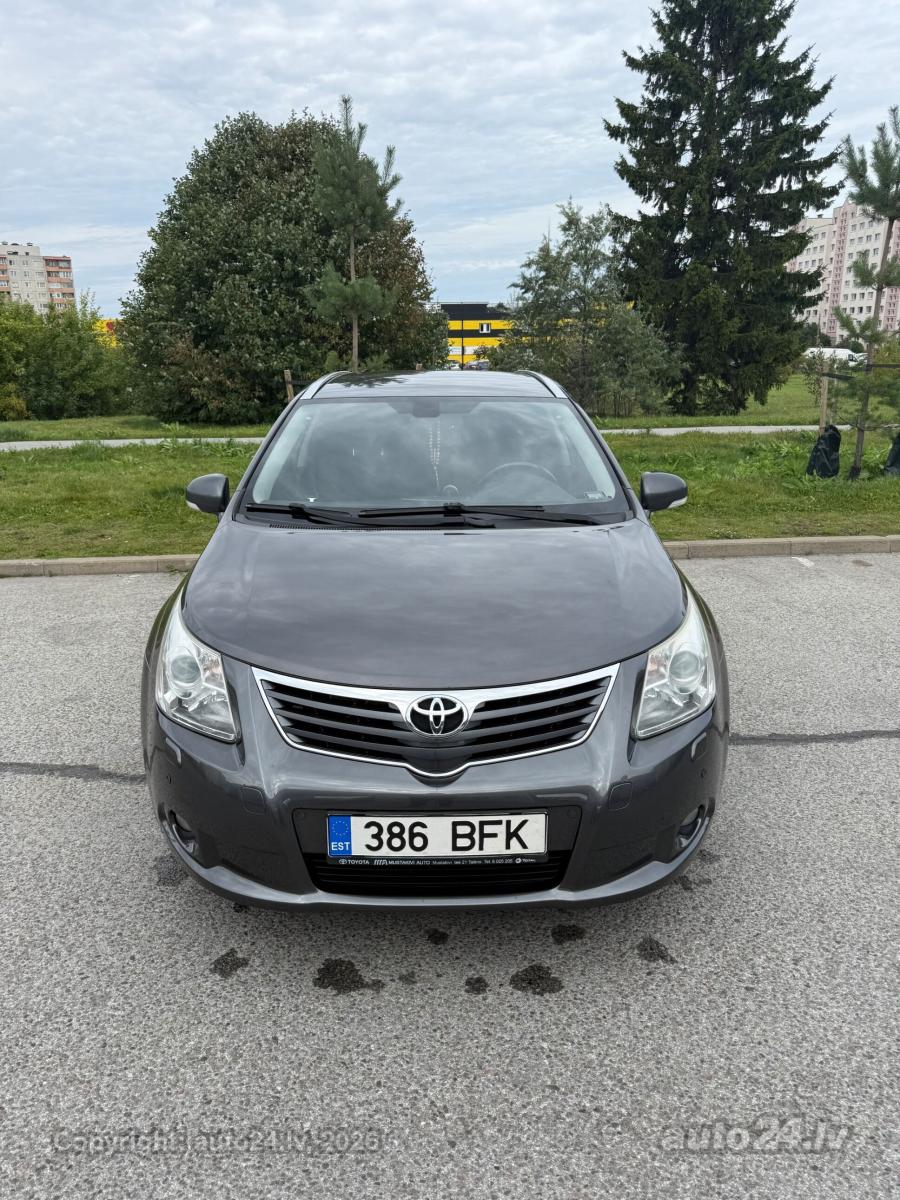 Серый Тойота Авенсис 2011 в Таллин, объемом двигателя 1.80 л и пробегом 250 тыс. км за 4950 €, фото 1 на AUTOMOTO.COM.LV