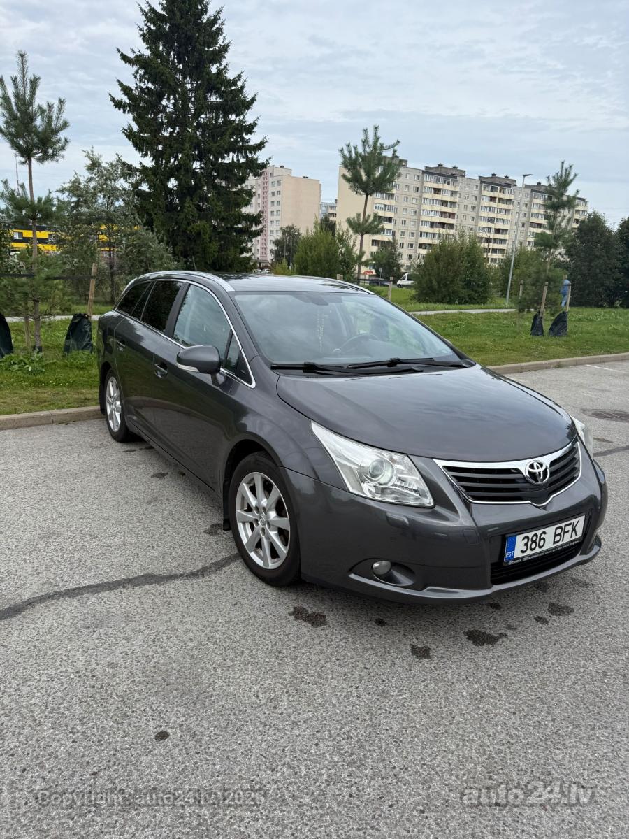 Серый Тойота Авенсис 2011 в Таллин, объемом двигателя 1.80 л и пробегом 250 тыс. км за 4950 €, фото 3 на AUTOMOTO.COM.LV