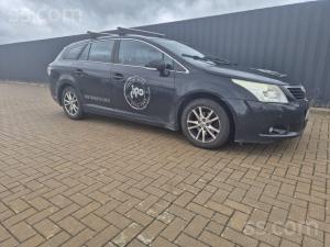Pelēks Toyota Avensis 2011 Rīga, ar dzinēja tilpumu 2.00 L un nobraukumu 347 tūkst. km par 2200 €, foto  vietnē AUTOMOTO.COM.LV