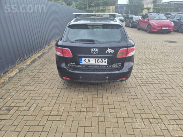 Toyota Avensis 2011 Rīga vietnē Pelēks Toyota Avensis 2011 Rīga, ar dzinēja tilpumu 2.00 L un nobraukumu 347 tūkst. km par 2200 €, foto 4 vietnē AUTOMOTO.COM.LV
