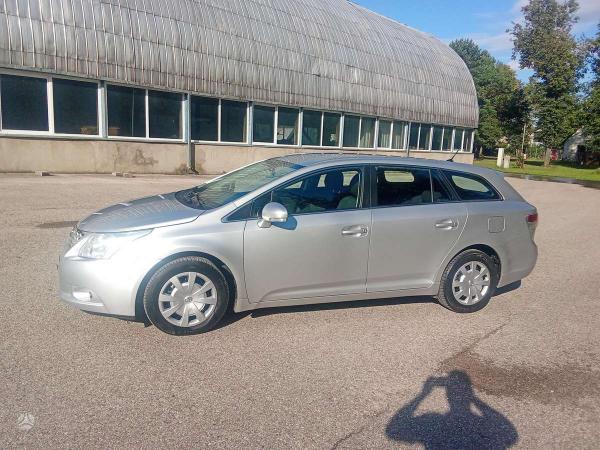 Тойота Авенсис 2011 в Алитус на AUTOMOTO.COM.LV Серый Тойота Авенсис 2011 в Алитус, объемом двигателя 2.00 л и пробегом 2 тыс. км за 4000 €, фото 8 на AUTOMOTO.COM.LV