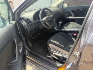 Pelēks Toyota Avensis 2011 Veru, ar dzinēja tilpumu 2.00 L un nobraukumu 338 tūkst. km par 3890 €, foto 6 vietnē AUTOMOTO.COM.LV