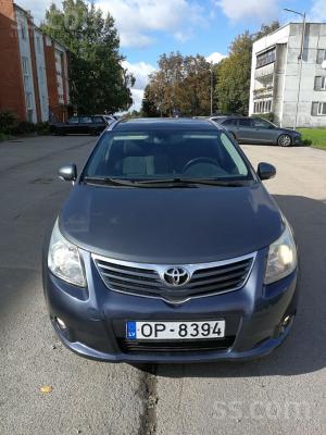 Toyota Avensis 2011 Bauska vietnē Pelēks Toyota Avensis 2011 Bauska, ar dzinēja tilpumu 2.20 L un nobraukumu 300 tūkst. km par 2500 €, foto 1 vietnē AUTOMOTO.COM.LV