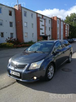 Grey Toyota Avensis 2011 in Bauska, with an engine capacity of 2.20 L and mileage of 300 thousand km for 2500 €, photo 4 on AUTOMOTO.COM.LV
