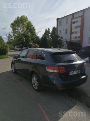 Grey Toyota Avensis 2011 in Bauska, with an engine capacity of 2.20 L and mileage of 300 thousand km for 2500 €, photo 7 on AUTOMOTO.COM.LV