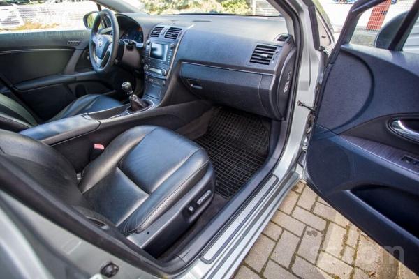 Тойота Авенсис 2011 в Рига на AUTOMOTO.COM.LV Серый Тойота Авенсис 2011 в Рига, объемом двигателя 2.20 л и пробегом 560 тыс. км за 2250 €, фото 7 на AUTOMOTO.COM.LV