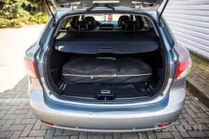 Pelēks Toyota Avensis 2011 Rīga, ar dzinēja tilpumu 2.20 L un nobraukumu 560 tūkst. km par 2250 €, foto 8 vietnē AUTOMOTO.COM.LV