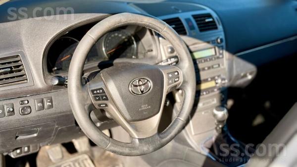 Тойота Авенсис 2011 в Кулдига на AUTOMOTO.COM.LV Серый Тойота Авенсис 2011 в Кулдига, объемом двигателя 1.80 л и пробегом 396 тыс. км за 2750 €, фото 6 на AUTOMOTO.COM.LV