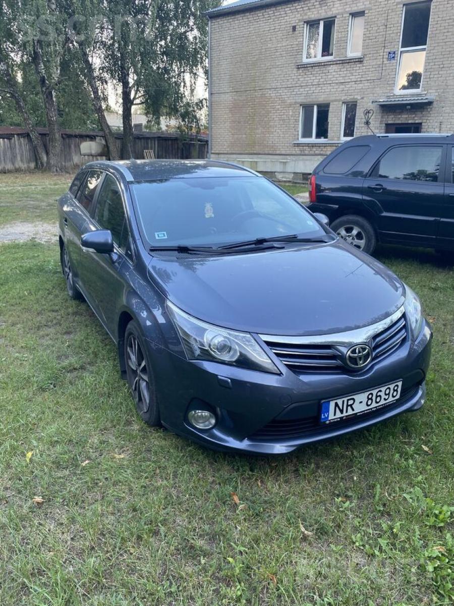 Pelēks Toyota Avensis 2012 Rīga, ar dzinēja tilpumu 2.00 L un nobraukumu 219 tūkst. km par 5500 €, foto 5 vietnē AUTOMOTO.COM.LV