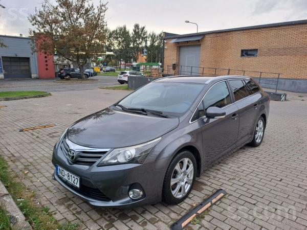Pelēks Toyota Avensis 2012 Rīga, ar dzinēja tilpumu 2.20 L un nobraukumu 247 tūkst. km par 5150 €, foto 2 vietnē AUTOMOTO.COM.LV