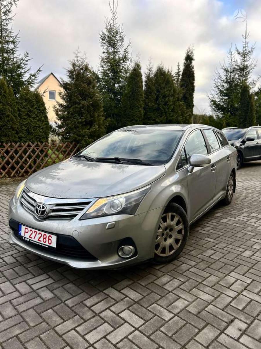Grey Toyota Avensis 2012 in Kaunas, with an engine capacity of 2.00 L and mileage of 326 thousand km for 3600 €, photo 2 on AUTOMOTO.COM.LV