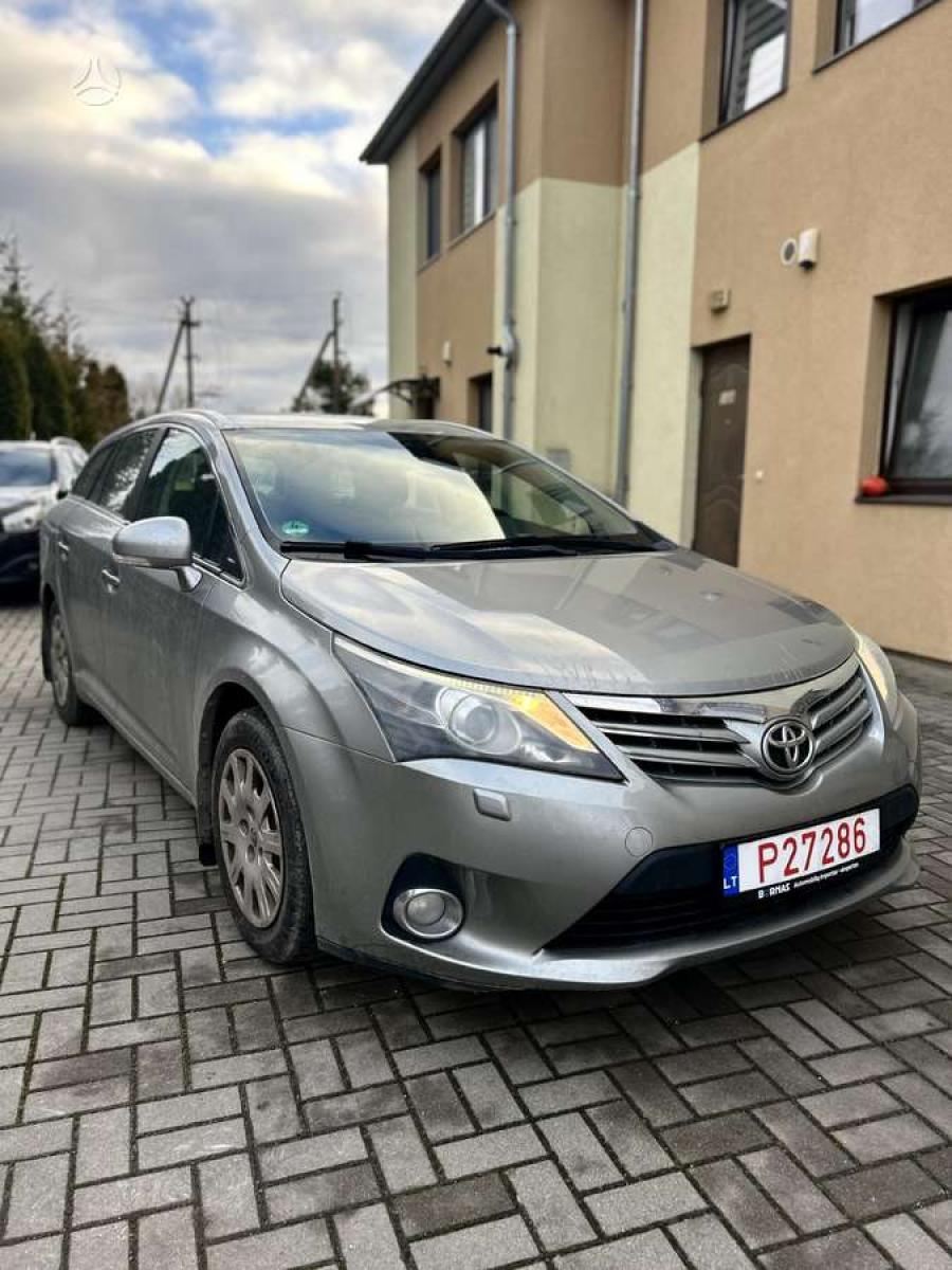 Grey Toyota Avensis 2012 in Kaunas, with an engine capacity of 2.00 L and mileage of 326 thousand km for 3600 €, photo 5 on AUTOMOTO.COM.LV