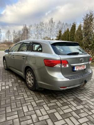 Grey Toyota Avensis 2012 in Kaunas, with an engine capacity of 2.00 L and mileage of 326 thousand km for 3600 €, photo 9 on AUTOMOTO.COM.LV