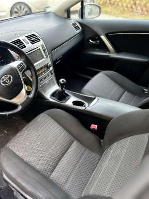 Grey Toyota Avensis 2012 in Kaunas, with an engine capacity of 2.00 L and mileage of 326 thousand km for 3600 €, photo 11 on AUTOMOTO.COM.LV