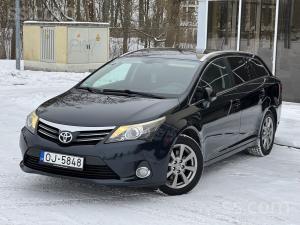 Pelēks Toyota Avensis 2012 Jēkabpils, ar dzinēja tilpumu 2.20 L un nobraukumu 254 tūkst. km par 6990 €, foto  vietnē AUTOMOTO.COM.LV