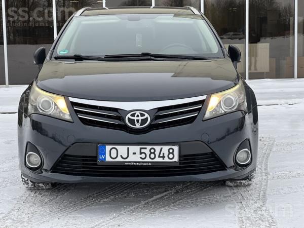 Pelēks Toyota Avensis 2012 Jēkabpils, ar dzinēja tilpumu 2.20 L un nobraukumu 254 tūkst. km par 6990 €, foto 4 vietnē AUTOMOTO.COM.LV