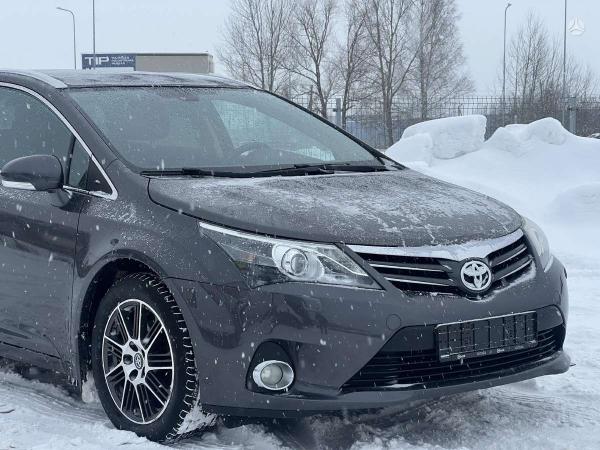 Pelēks Toyota Avensis 2012 Tauragė, ar dzinēja tilpumu 2.00 L un nobraukumu 260 tūkst. km par 5200 €, foto 5 vietnē AUTOMOTO.COM.LV