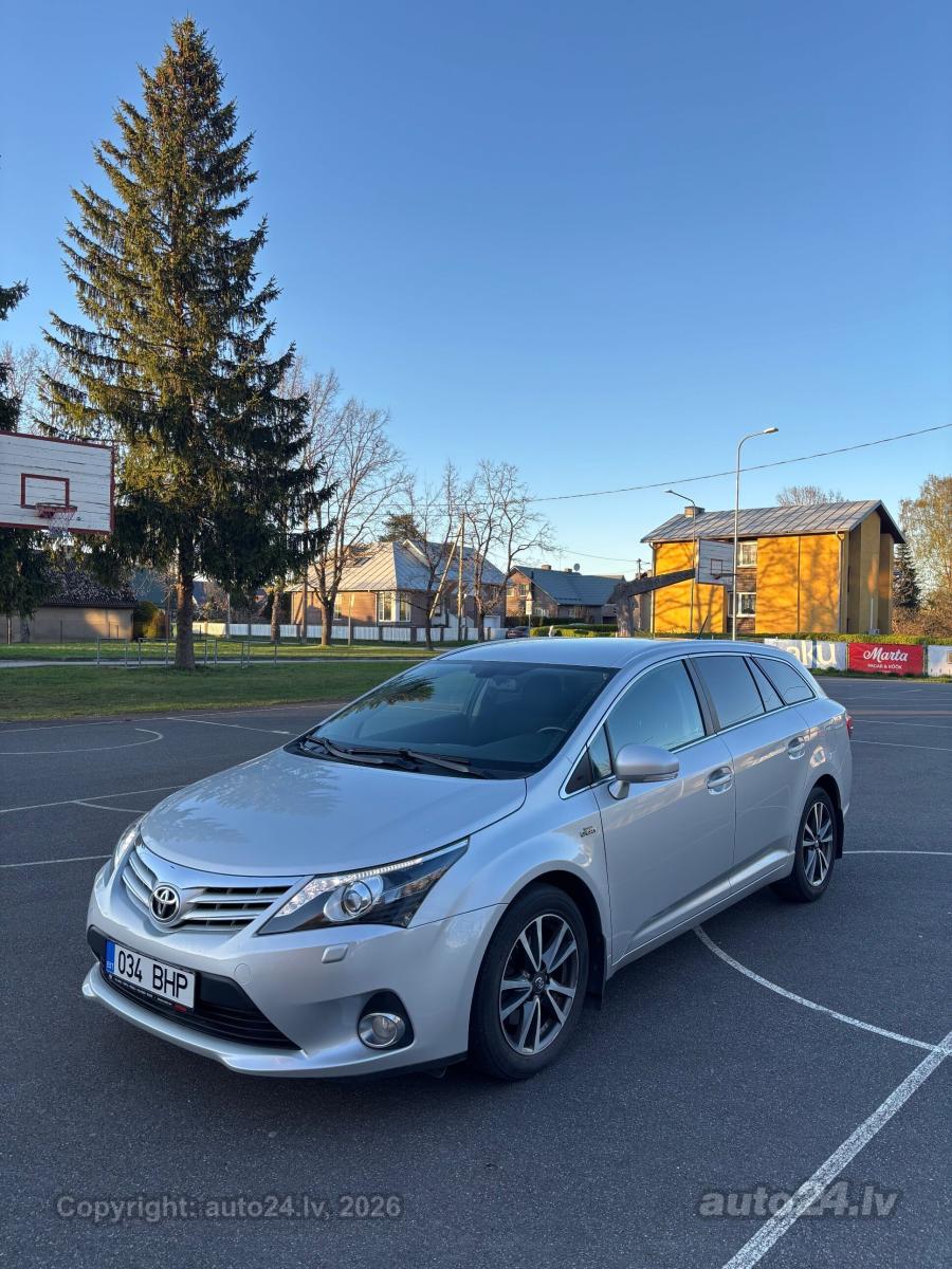 Pelēks Toyota Avensis 2012 Paide, ar dzinēja tilpumu 2.20 L un nobraukumu 193 tūkst. km par 7900 €, foto 4 vietnē AUTOMOTO.COM.LV