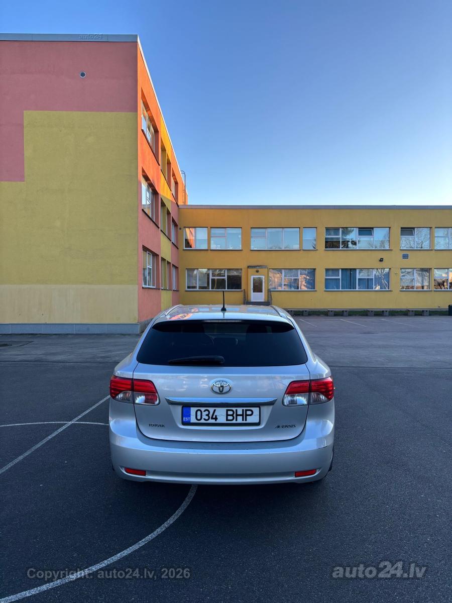 Pelēks Toyota Avensis 2012 Paide, ar dzinēja tilpumu 2.20 L un nobraukumu 193 tūkst. km par 7900 €, foto 6 vietnē AUTOMOTO.COM.LV